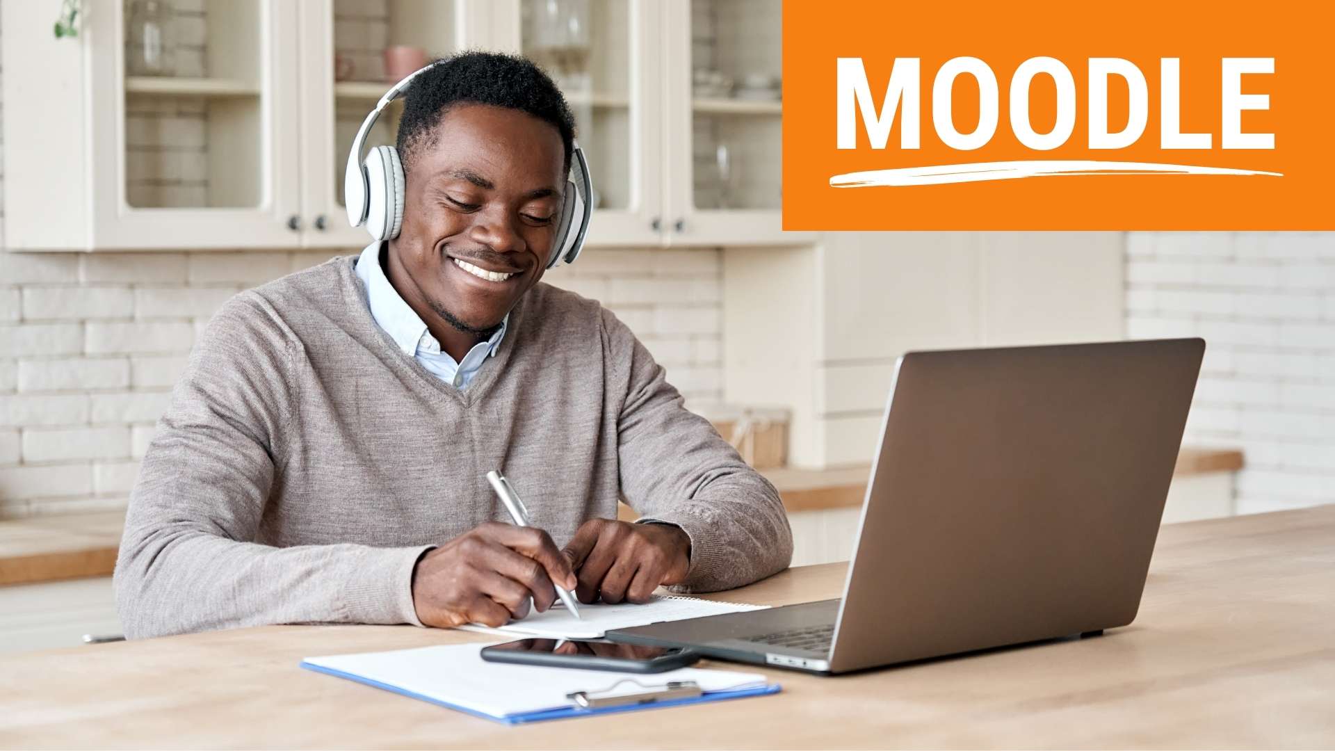 5 top tips for creating a powerful Moodle VLE